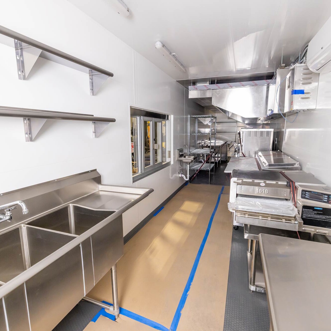 Steel Frame Modular Buildings for QSR - ROXBOX Containers